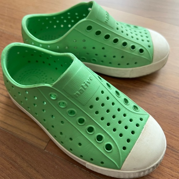 Native | Shoes | Native Kids Green Shoes C9 | Poshmark